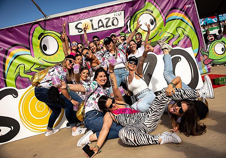Solazo Fest inunda de alegría y color su primera gran noche de ...