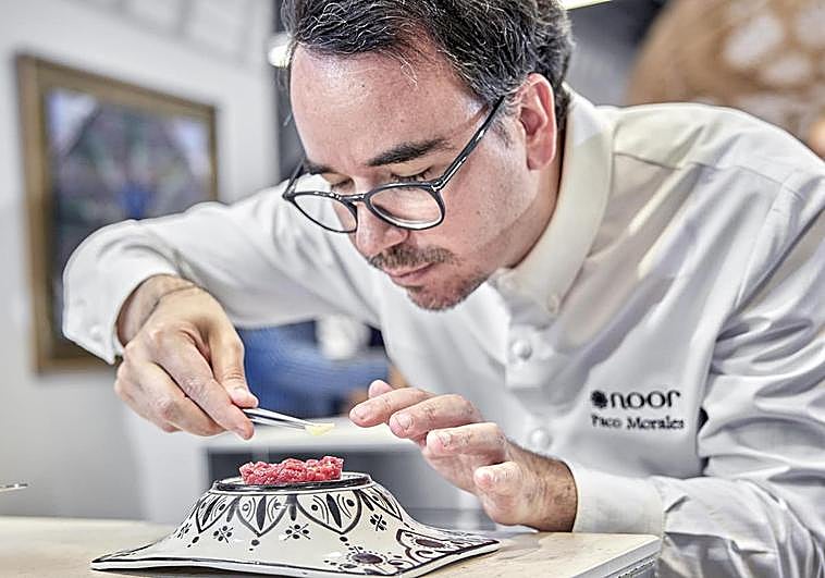 Quién es Paco Morales, el chef Michelin andaluz que ofrece la gran cena ...