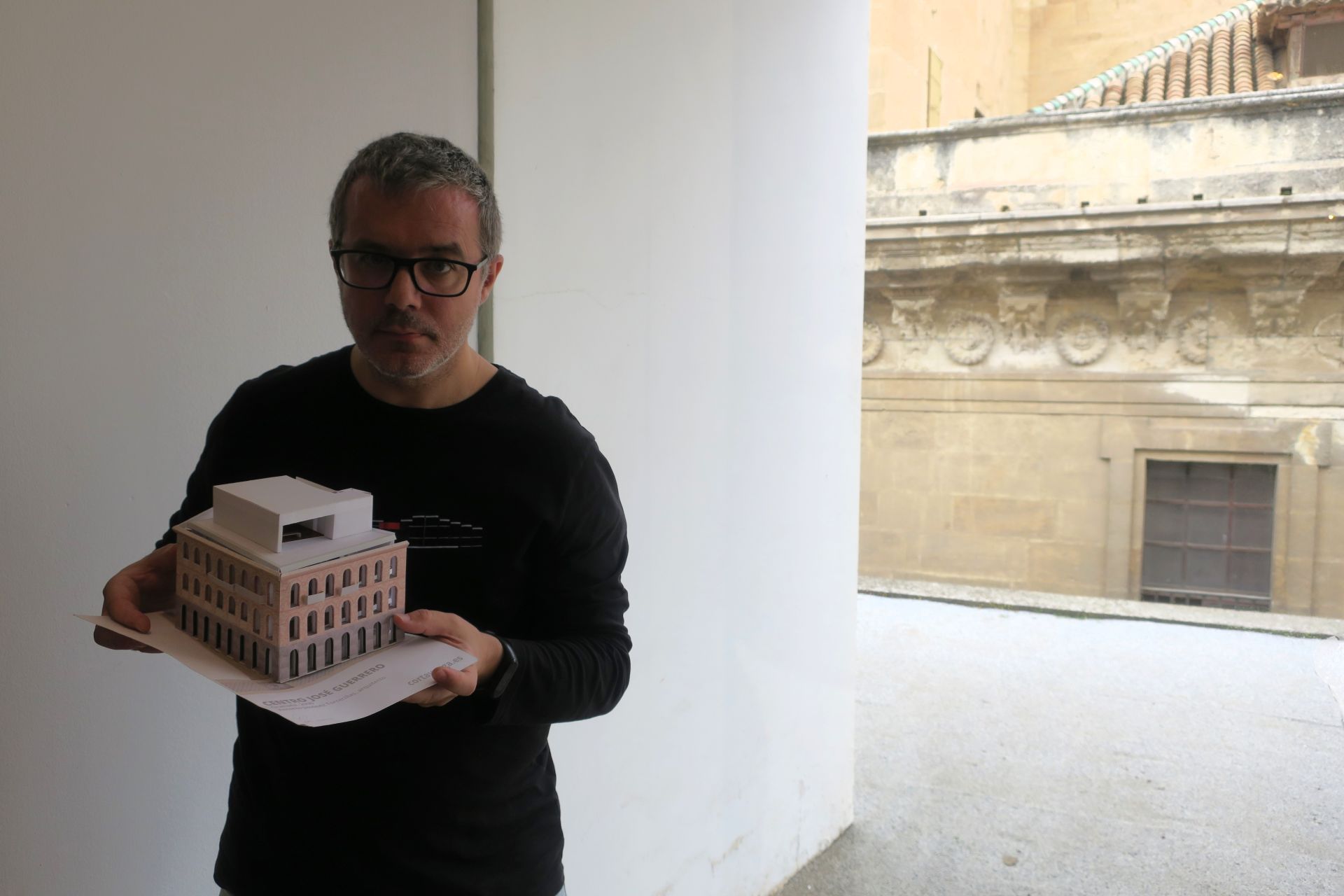 El arquitecto que diseña Granada en cartón | Ideal