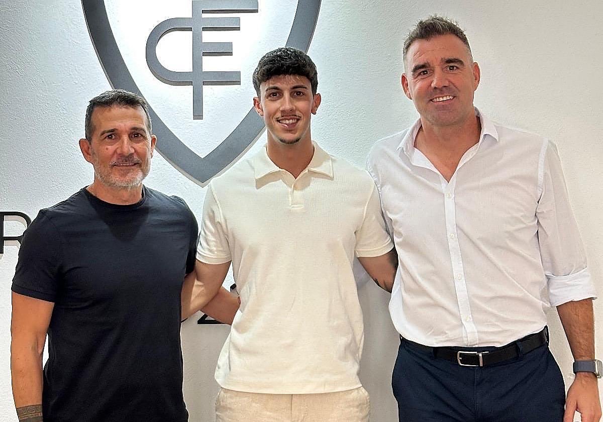 El Real Jaén firma a Sergio Rivera, un delantero polivalente, con ...