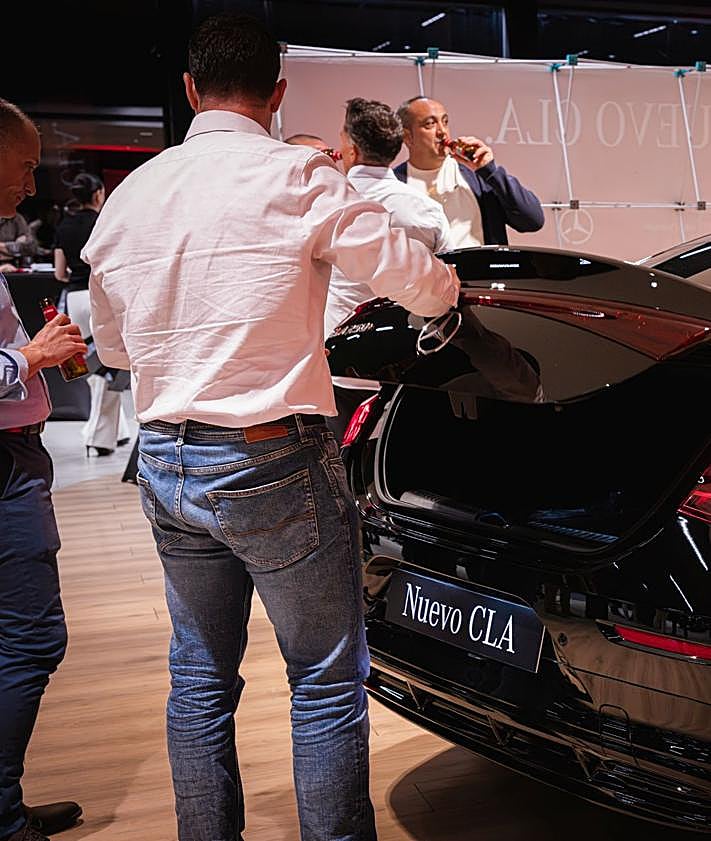 Granada Premium presenta el nuevo Mercedes-Benz CLA en una noche ...