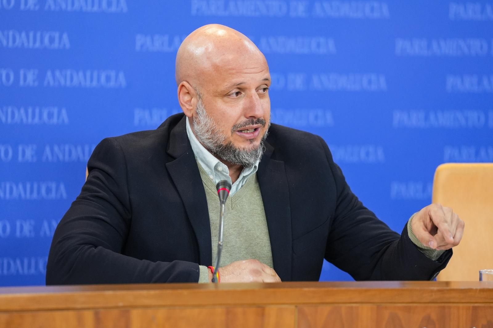 Vox tacha de «clan mafioso» al PP de Almería: «A Moreno Bonilla se le ...