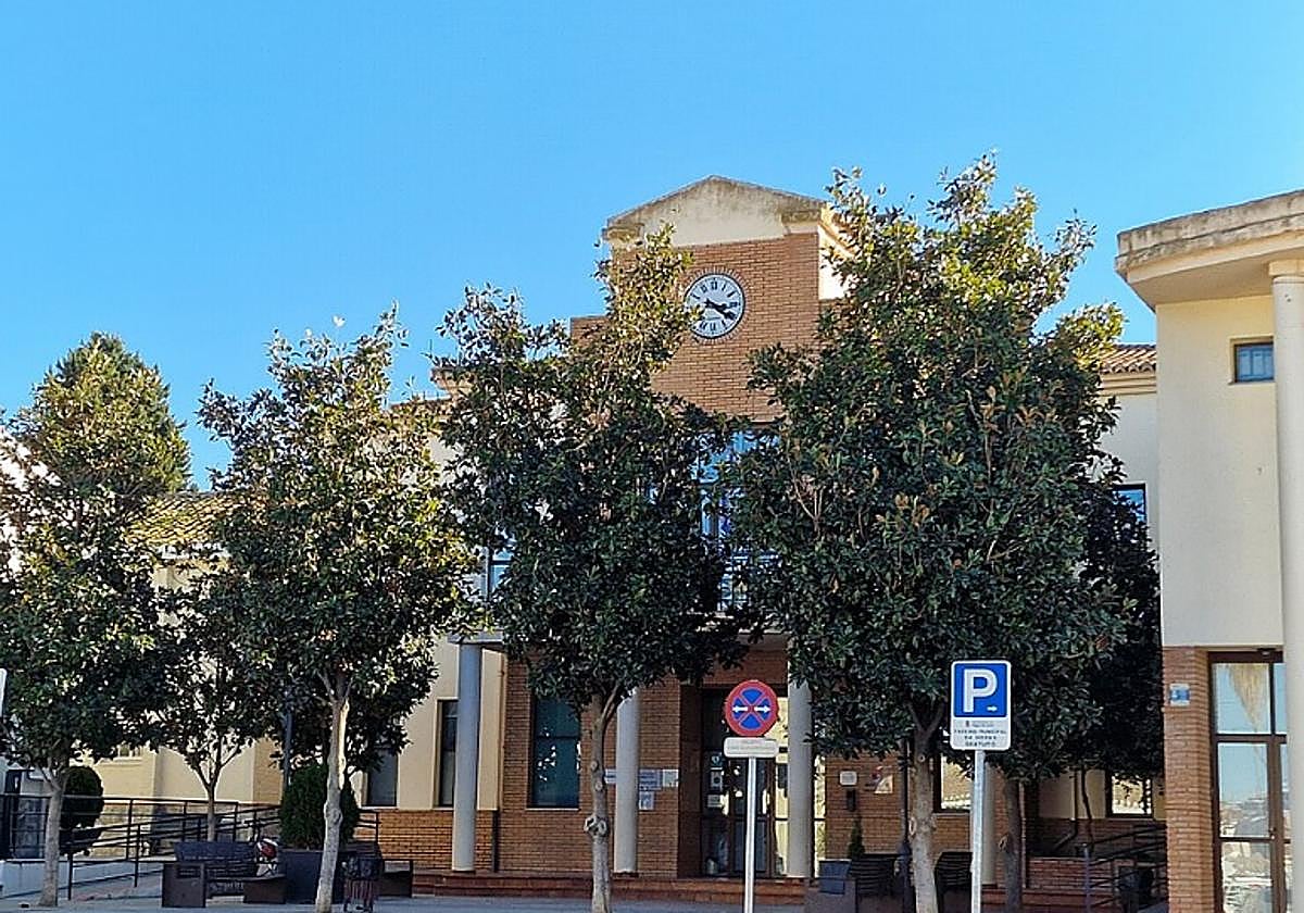 Archivan una causa por prevaricación contra el exalcalde y dos ...