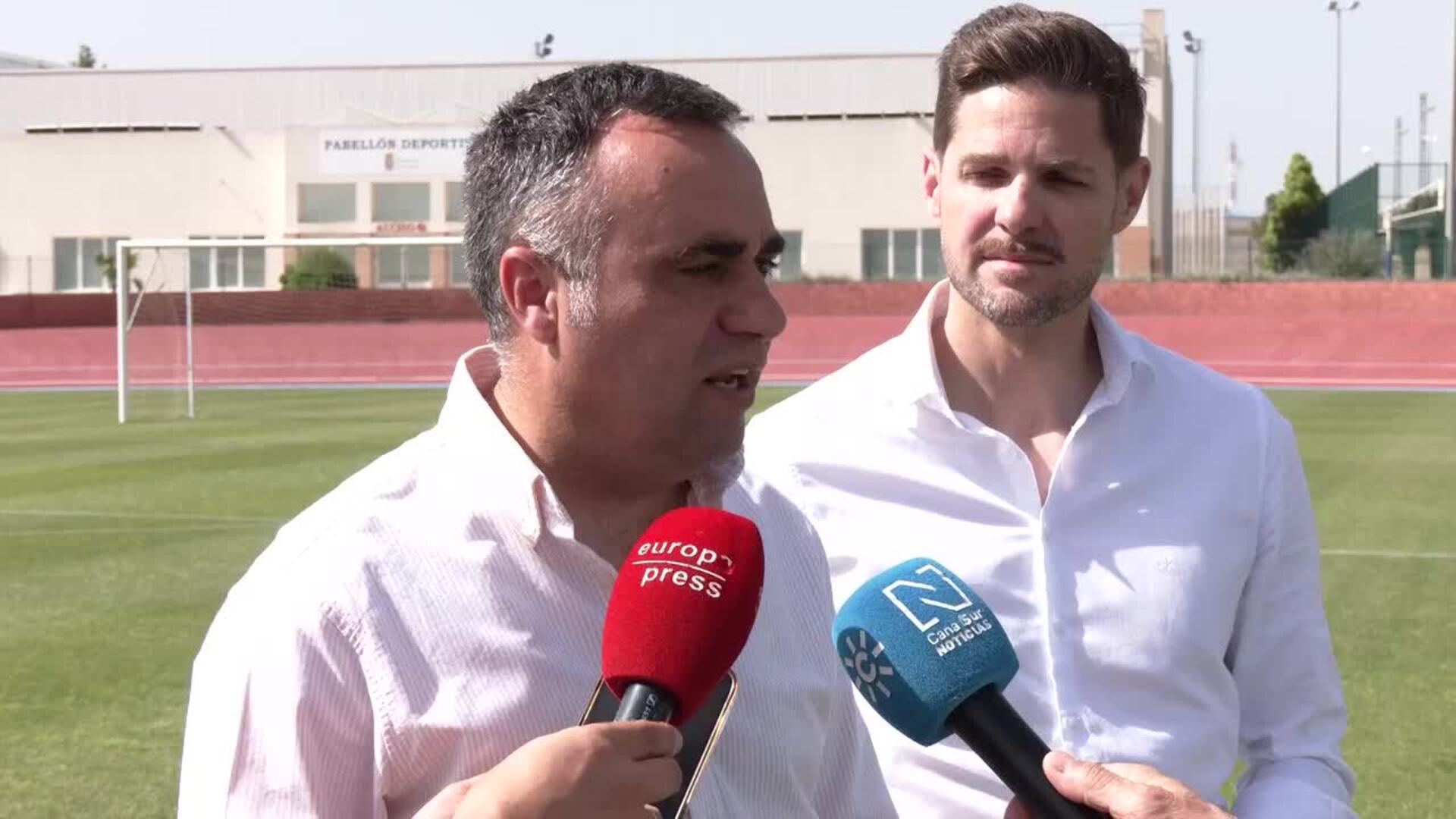 Diputación de Granada inaugura el césped natural del campo principal de ...