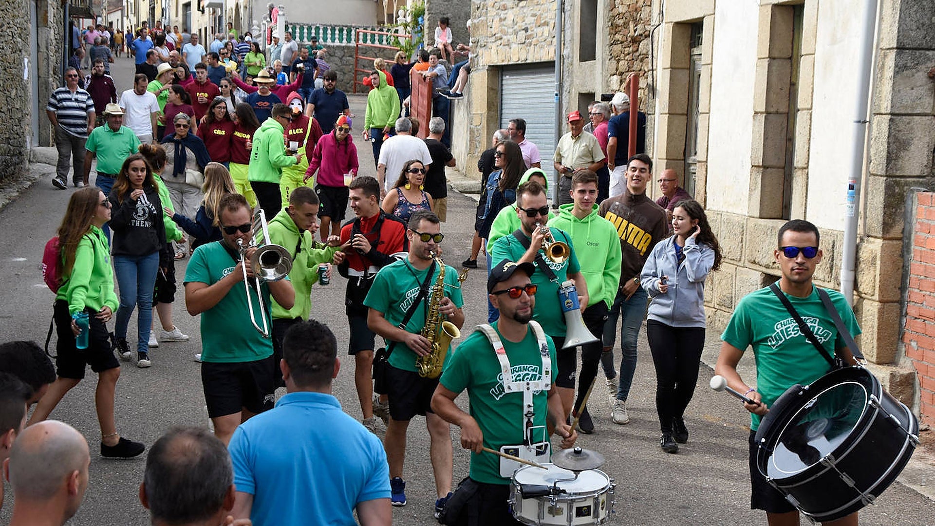 Pereña vibra entre carrozas y encierros | La Gaceta de Salamanca