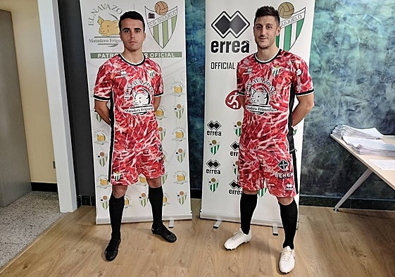 El CD Guijuelo presenta la nueva «jamoneta» | La Gaceta de Salamanca
