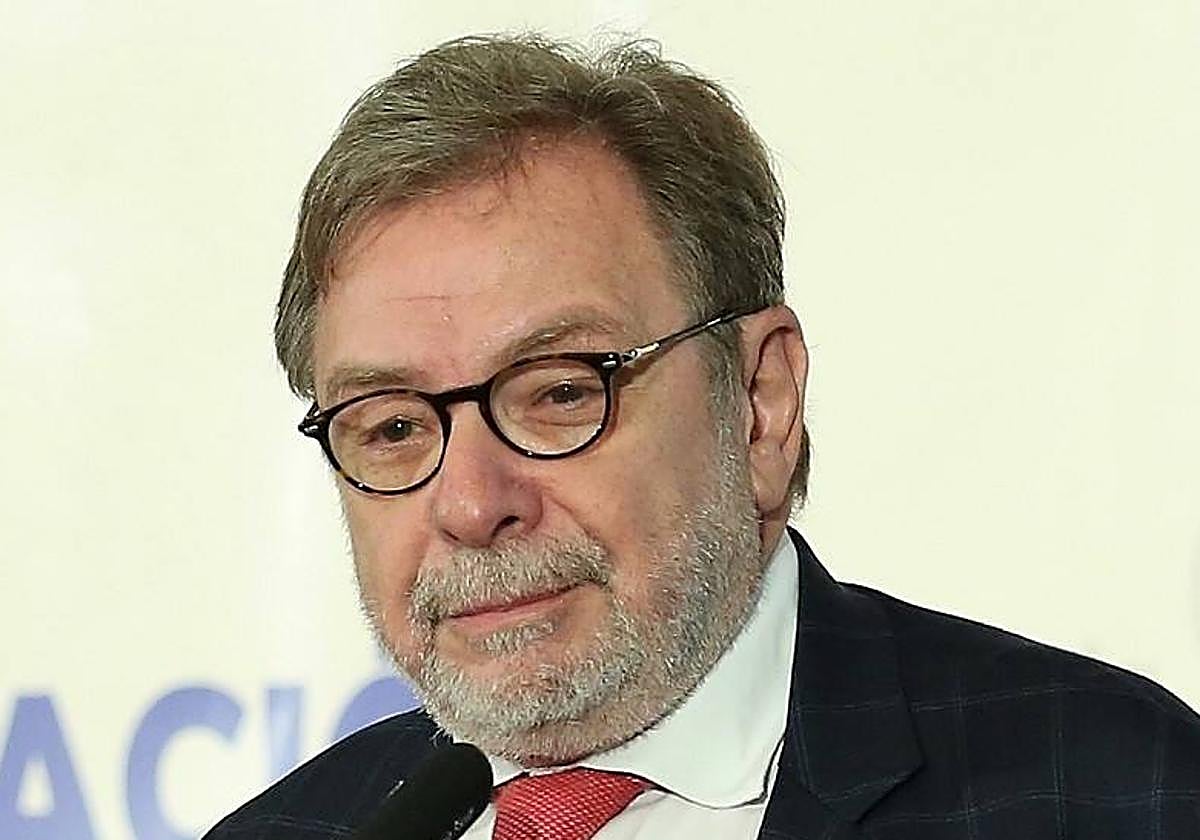 Prisa destituye a Juan Luis Cebrián como presidente de honor de El País ...
