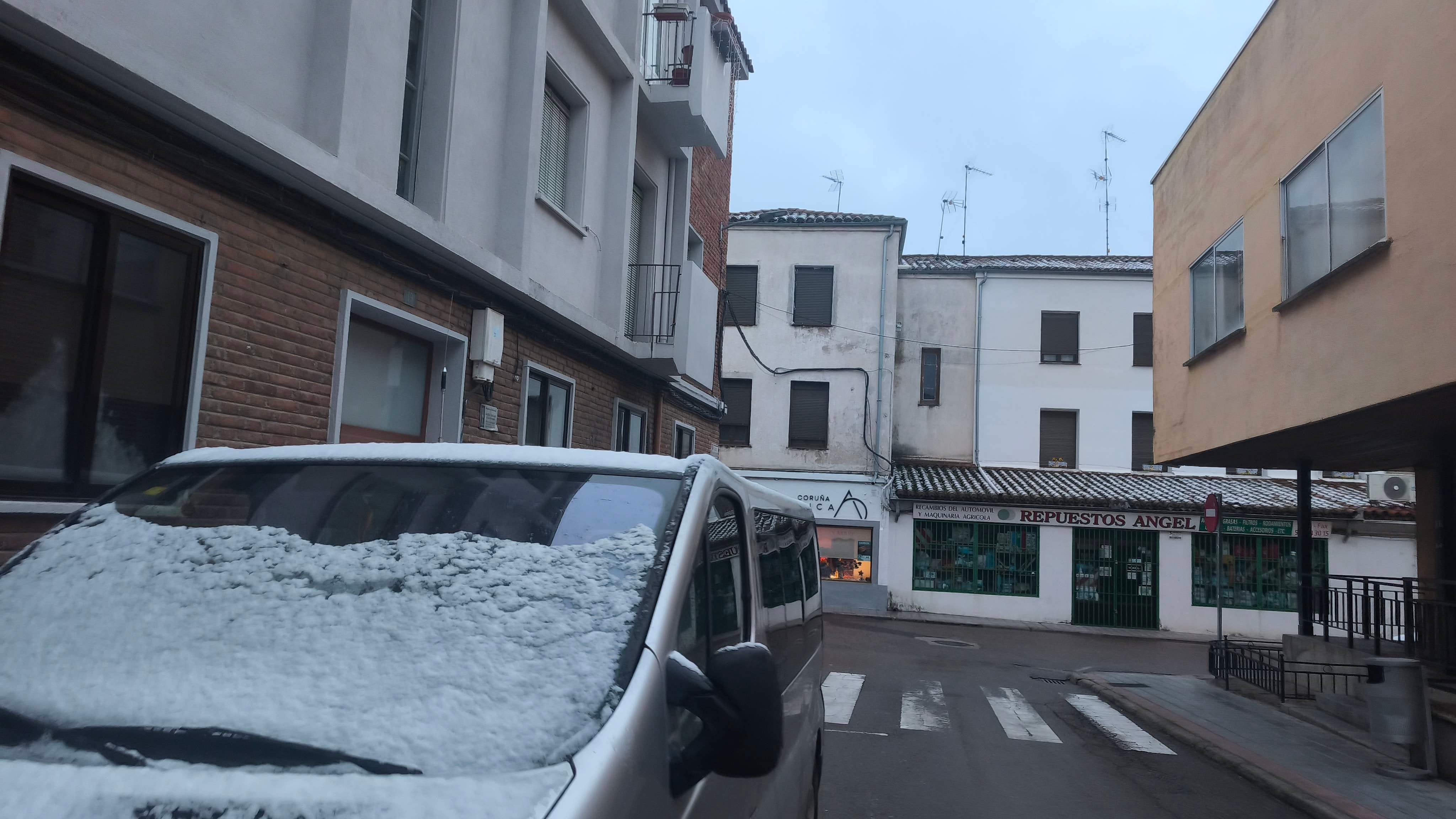 Peñaranda estrena el invierno con nieve | La Gaceta de Salamanca