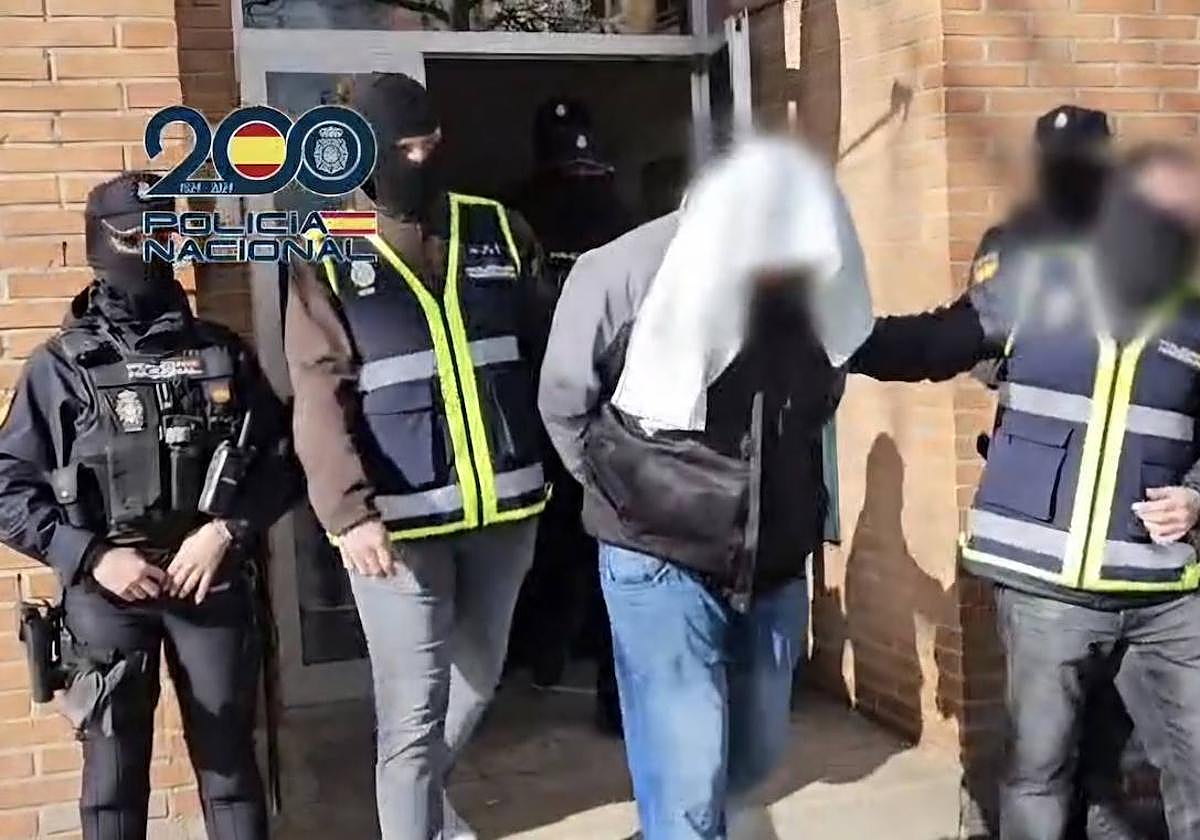 Detenido en Madrid un hombre radicalizado afín a DAESH por consumo de ...