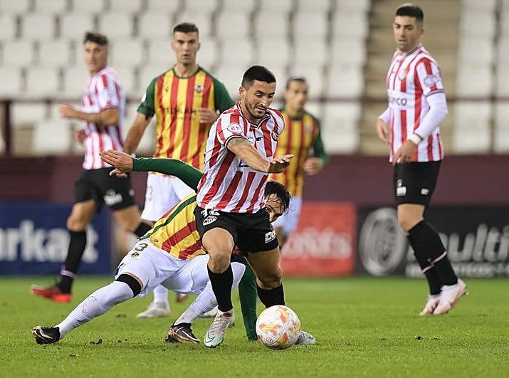 La SD Logroñés juega por primera vez sin Borja Martínez | La Rioja