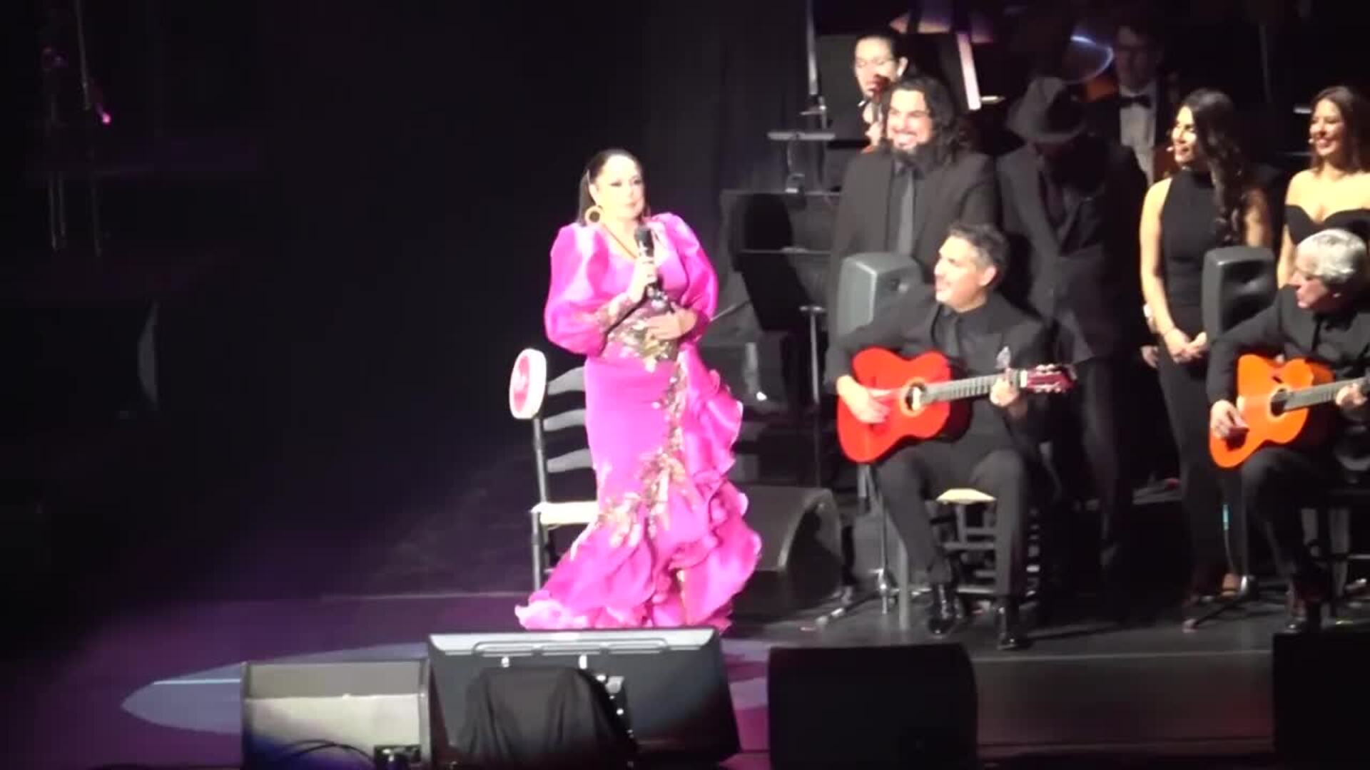 Irene Rosales, seria y cabizbaja ante el ingreso de urgencia de la hija ...