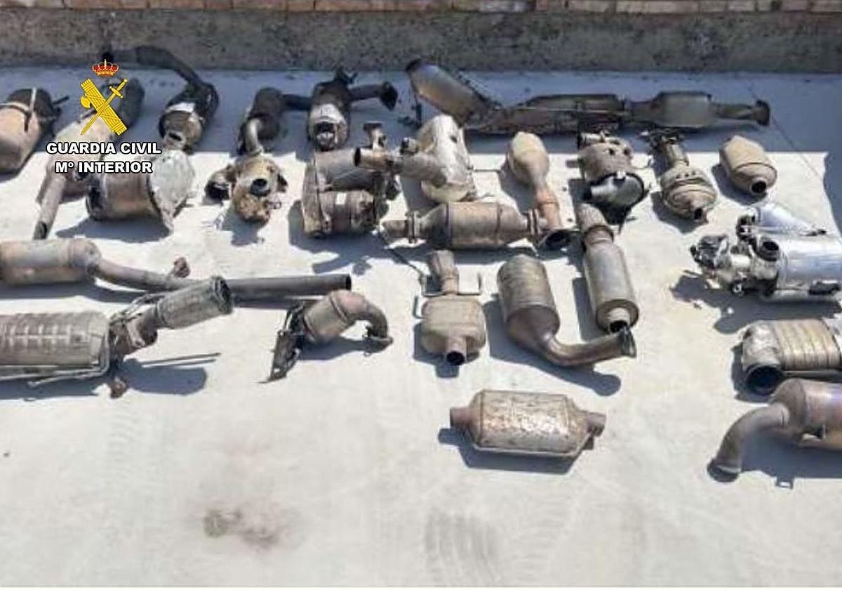 Detenidos dos hombres por robar más de 100 catalizadores en Murillo de ...