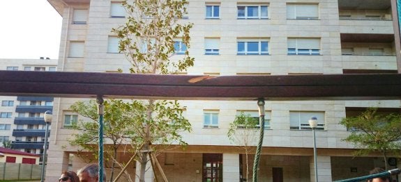 Columpio roto y «gamberradas» adolescentes | La Rioja