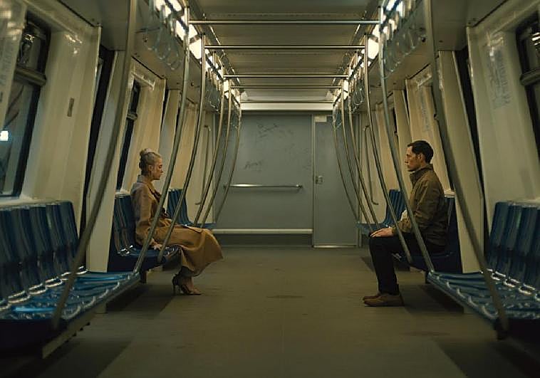 La pesadilla de Maika Monroe en la película 'El extraño' | Las Provincias