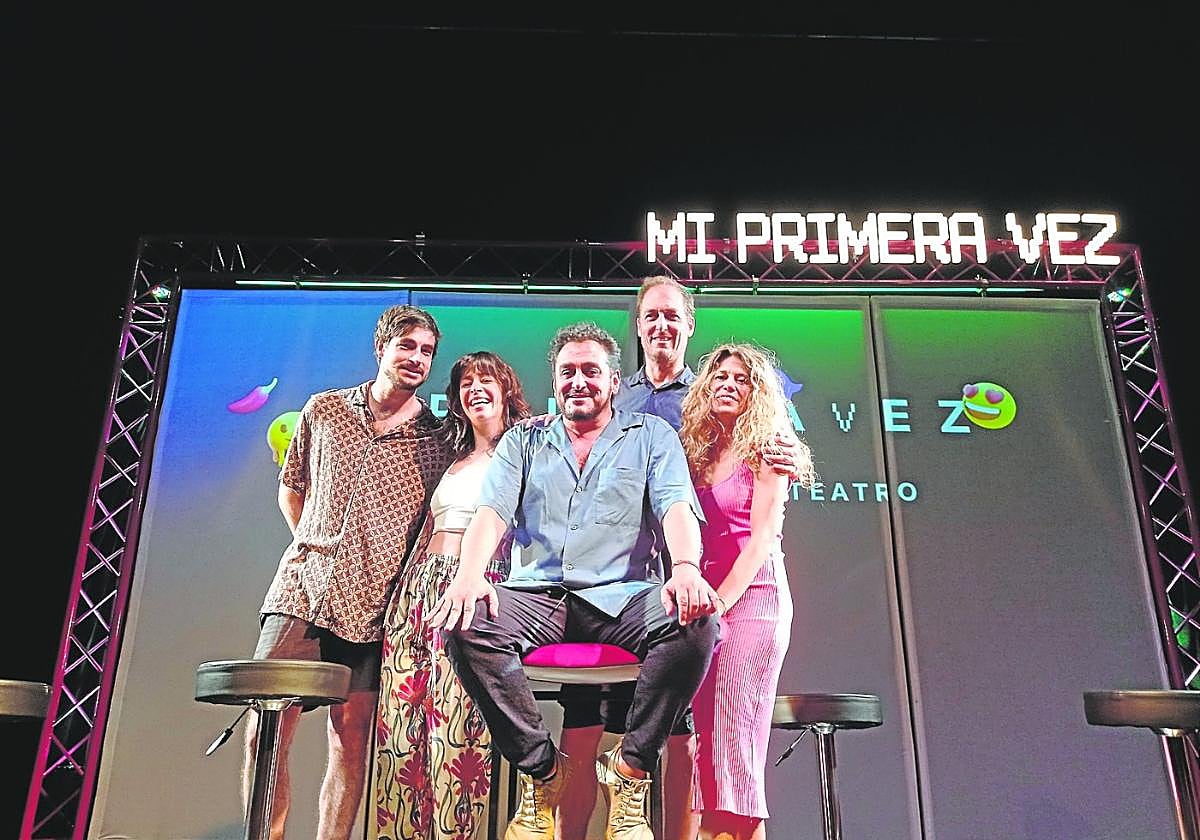 Recala en el Teatro Talía la comedia 'Mi primera vez' | Las Provincias