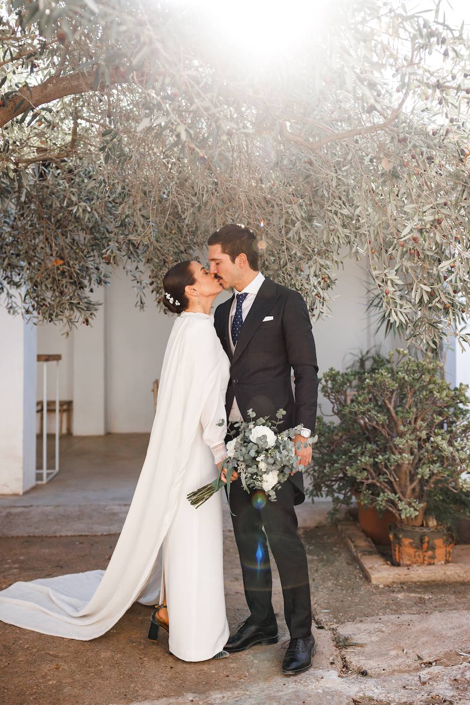 El portavoz de la Fiscalía de Valencia, padrino de la boda de su hija ...