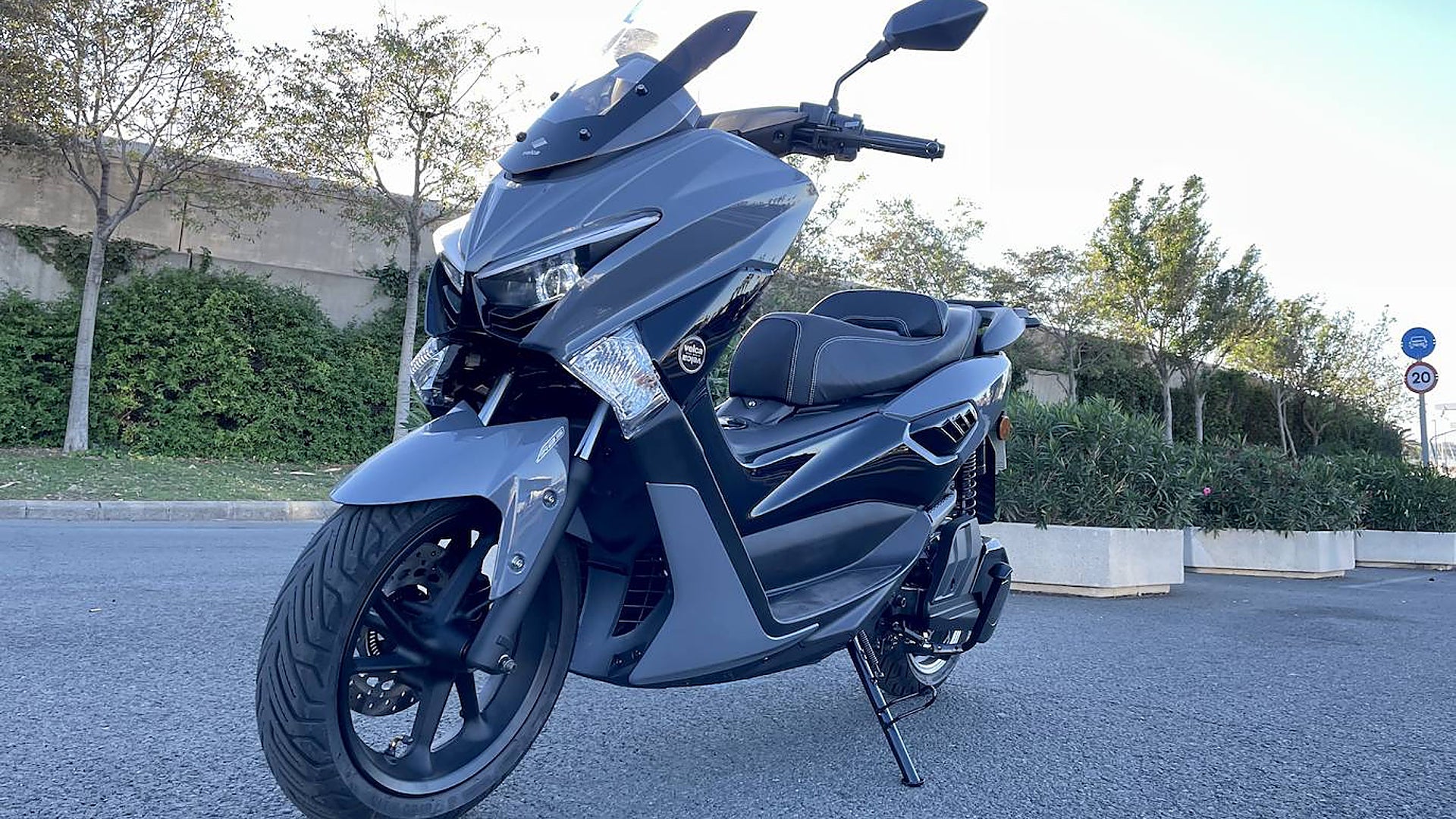 Probamos la Velca One: Una scooter cómoda y muy capaz | Las Provincias