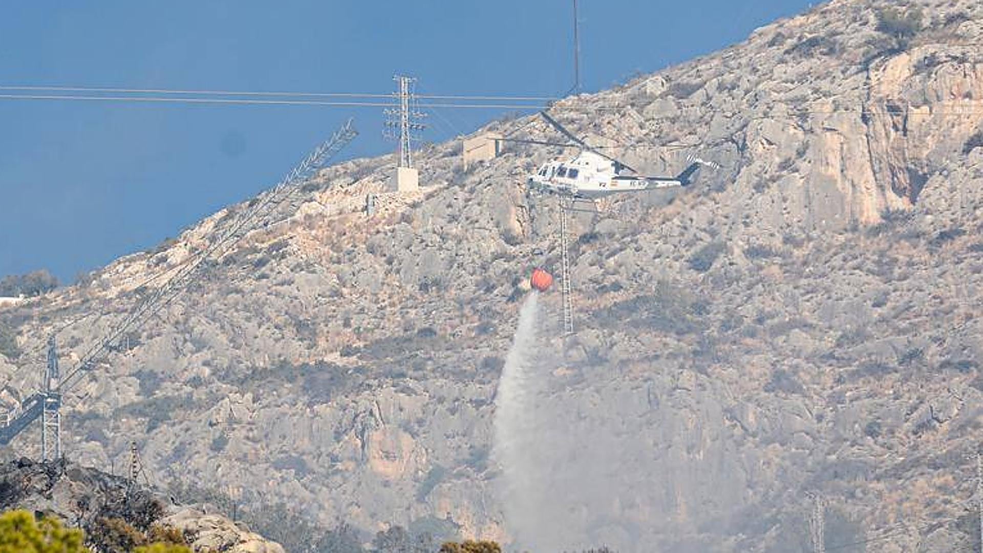 Incendio en Altea Hills | Los 30 desalojados por el incendio de Altea ...