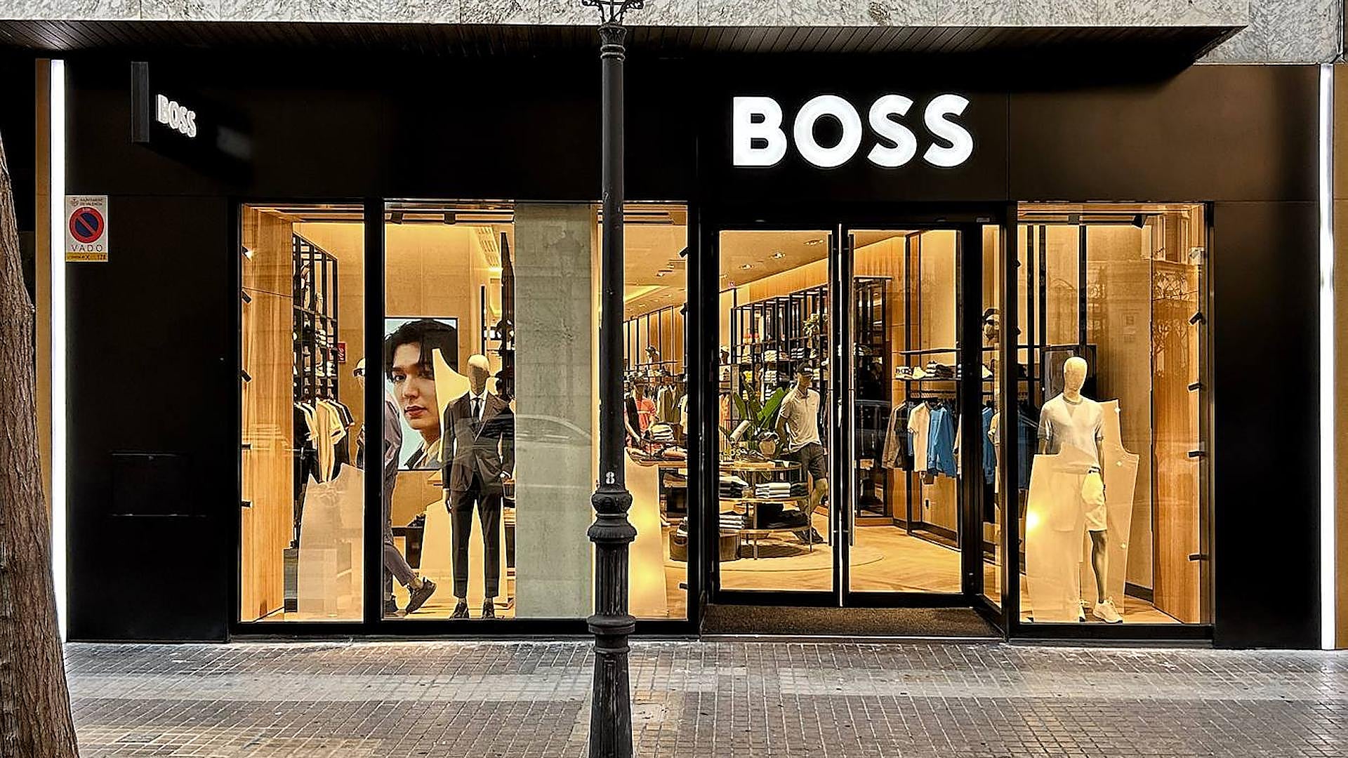 Nueva tienda Hugo Boss en Valencia | Así es la nueva tienda de Hugo ...