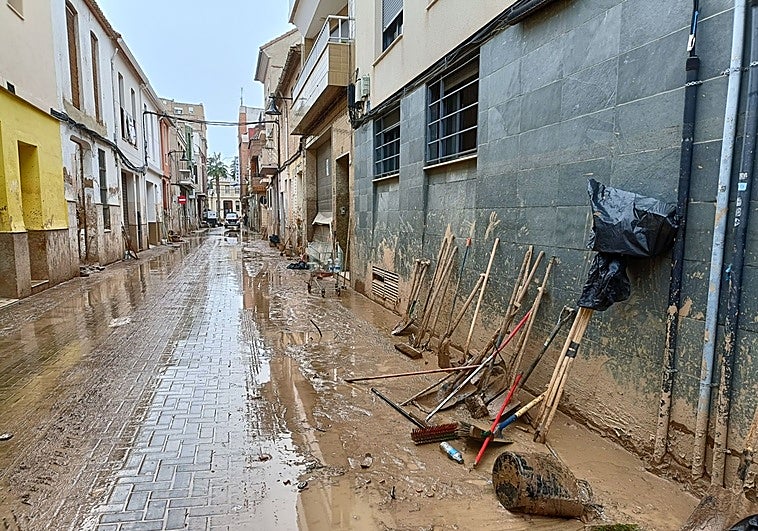 «Lleva mucho cuidado y resguárdate», la consigna de Catarroja en plena ...