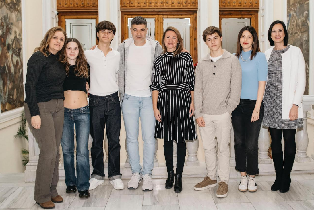 Eloy Moreno y el reparto y de la serie «Invisible» acuden al Teatro Principal de Castellón | Las ...