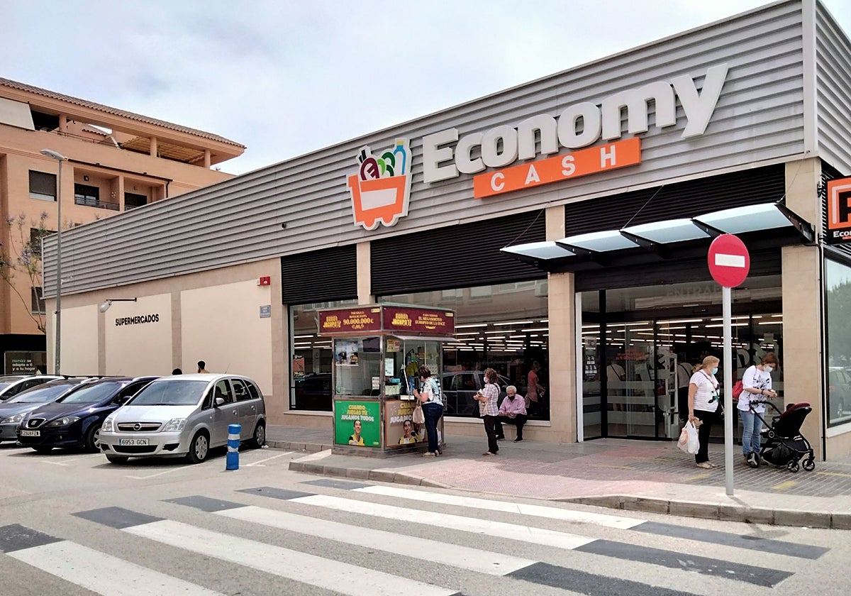 La catalana Fragadis compra tres nuevos supermercados de Economy Cash ...