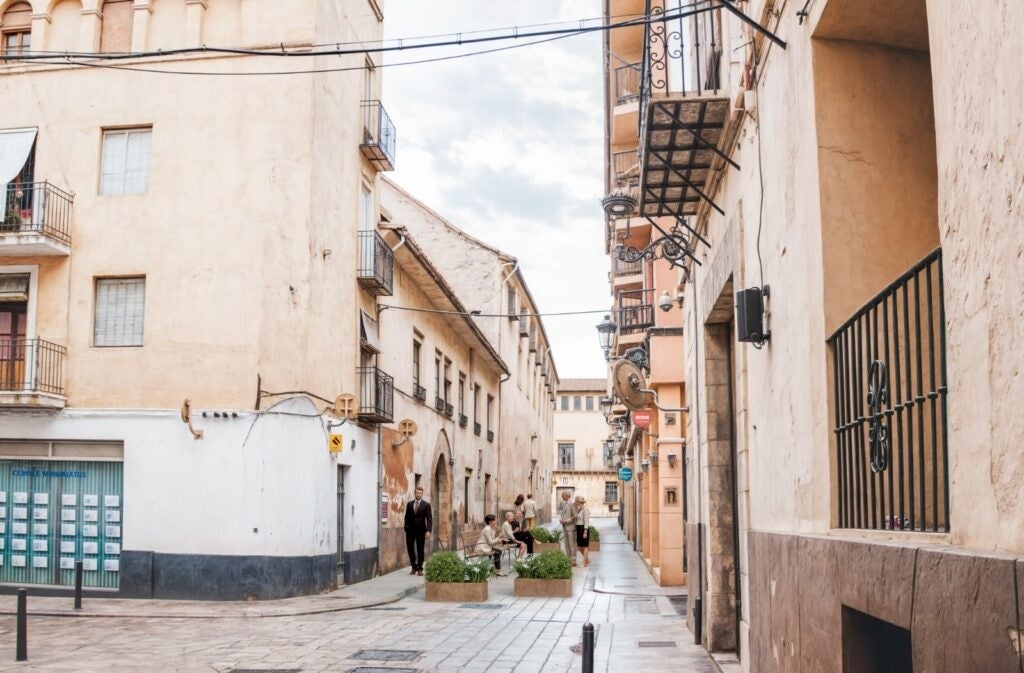 Xàtiva convierte en peatonal el tramo de la calle Montcada entre la ...