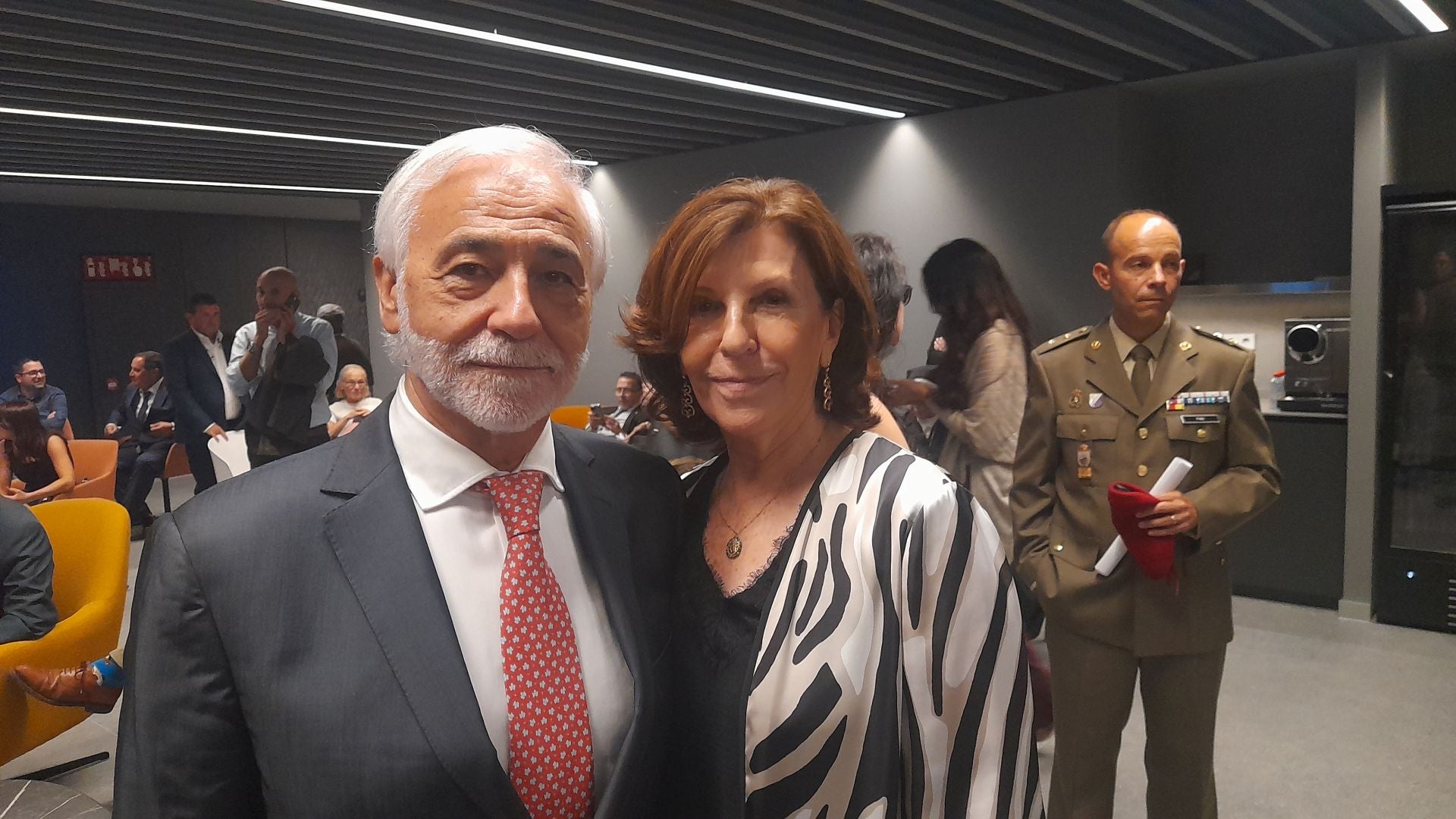 Todos los premiados por su lucha ante la dana en Valencia | Las Provincias