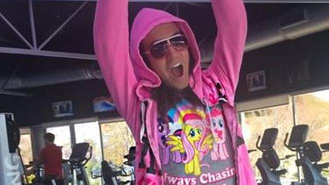 ¿Conoces al autor de «¡hola bebés!», Alex Gibaja? | Las Provincias