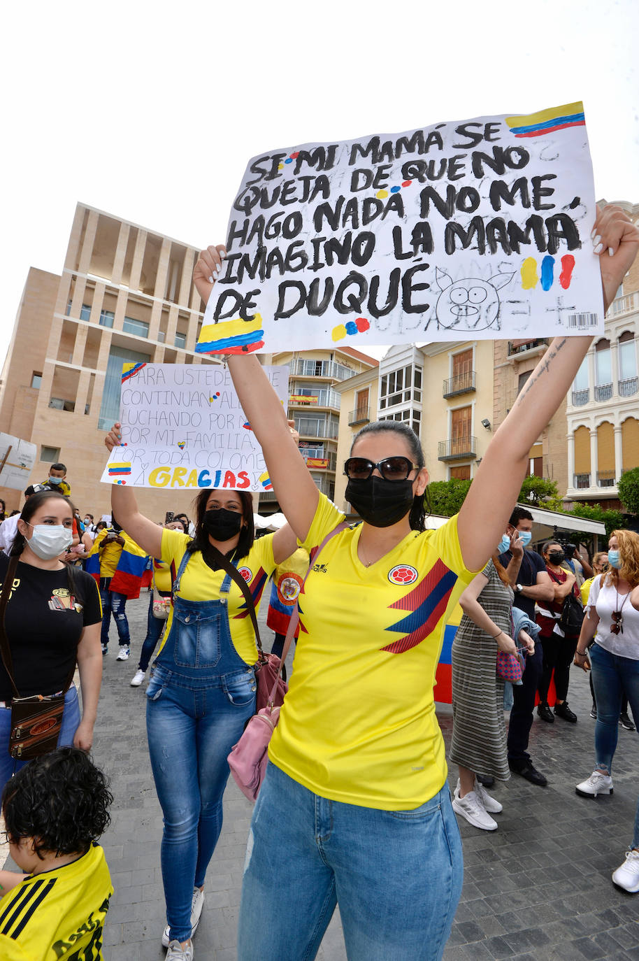 Fotos: SOS por Colombia en la plaza de la Catedral de Murcia | La Verdad