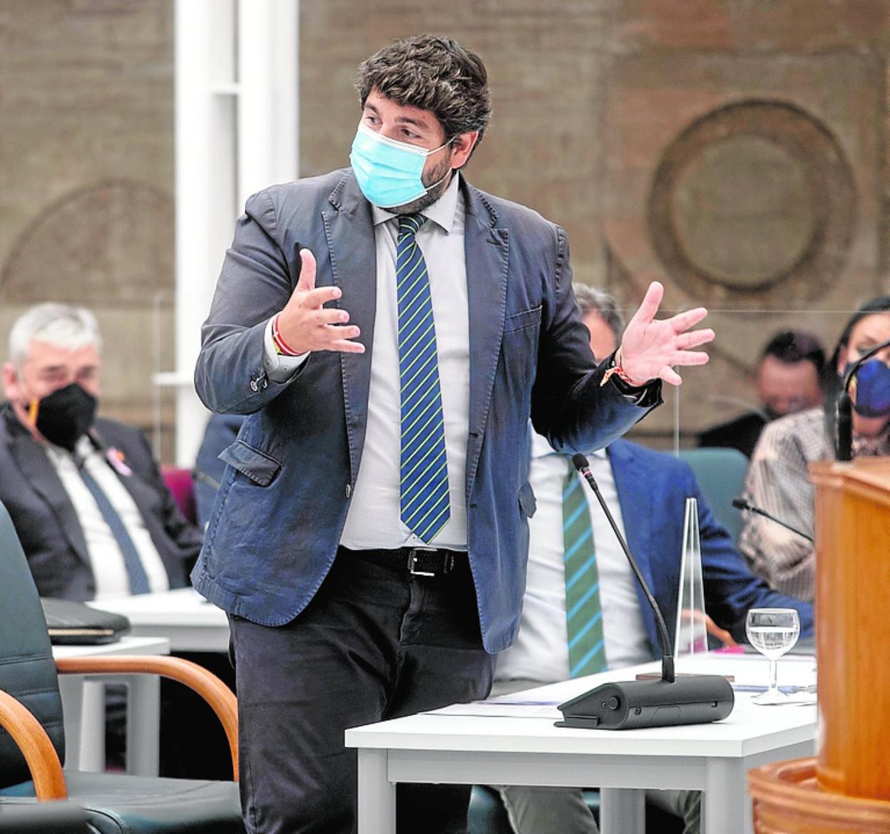 Miras responde en la Asamblea acerca de los contratos de Salud | La Verdad