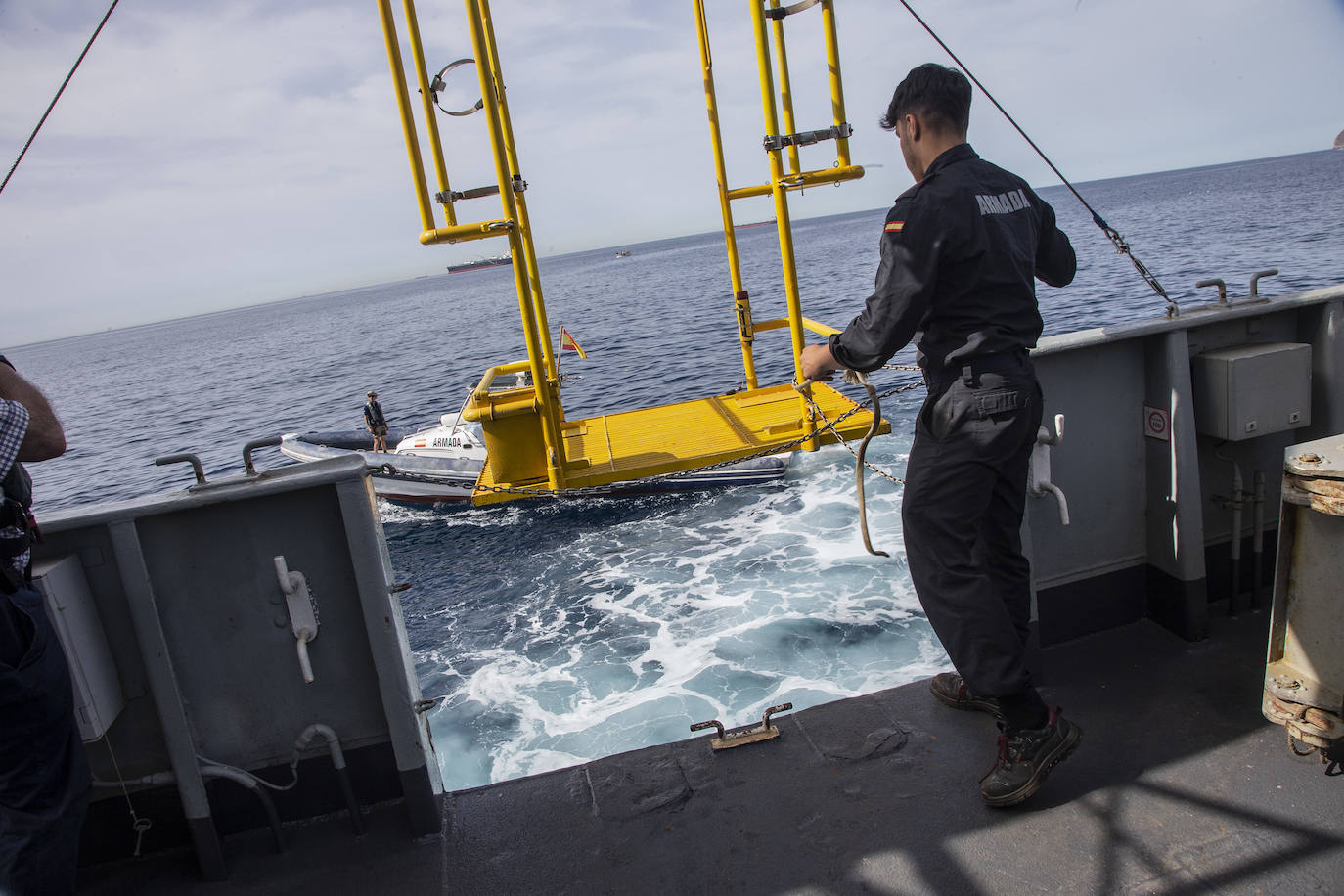 Fotos: Demostración del vehículo Rov Leopard a bordo del buque Neptuno ...