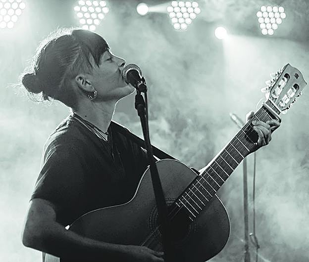 Carla Collado: «Lo más gratificante es compartir emociones» | La Verdad