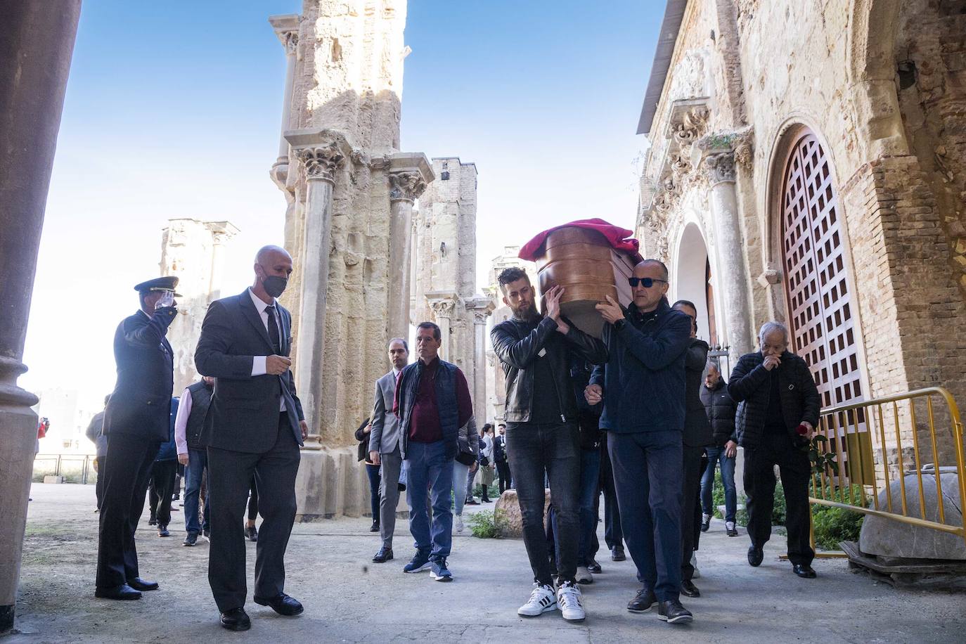 Fotos: Funeral de Josefa Muñoz en la Catedral vieja de Cartagena | La ...