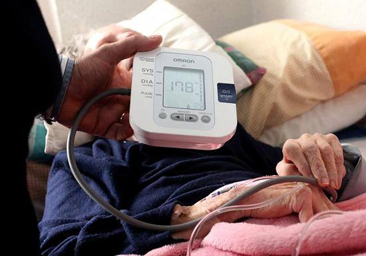 Salud destina 390.000 euros a programas para enfermos crónicos | La Verdad