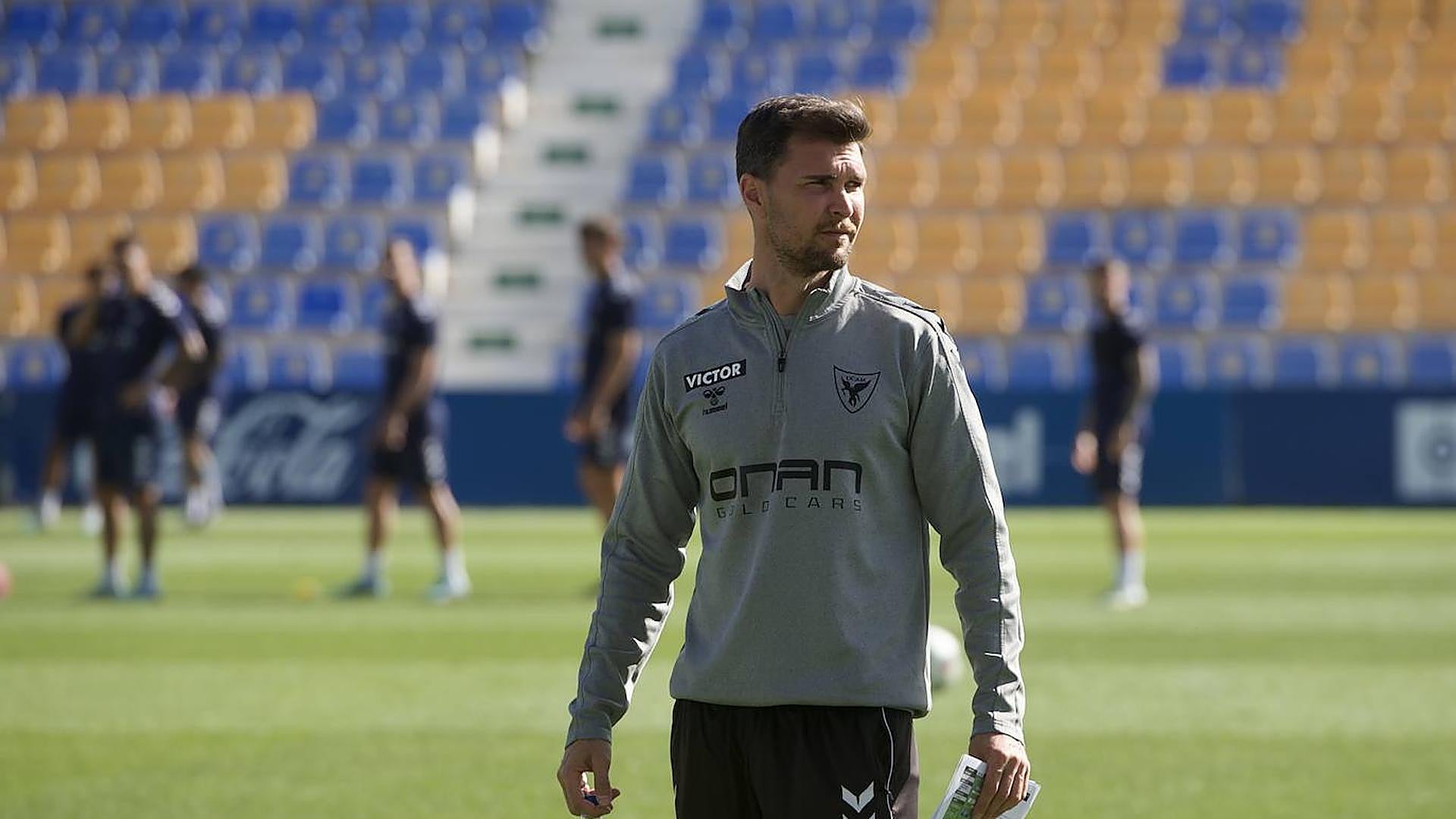 El UCAM confirma la continuidad de Víctor Cea | La Verdad