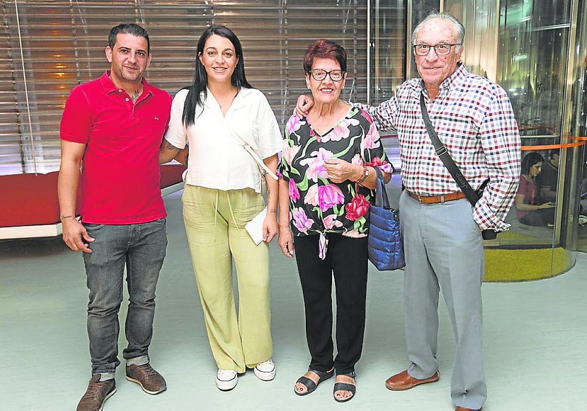 Poveda desata pasiones en El Batel | La Verdad