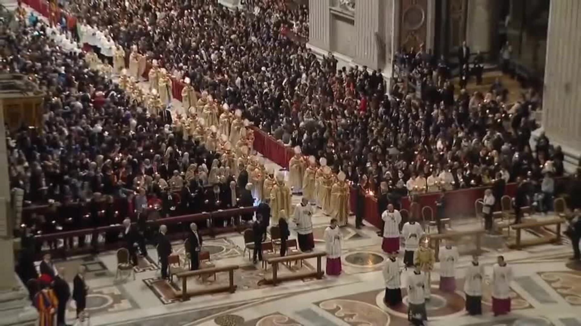El papa Francisco reaparece para la misa de Pascua | La Verdad