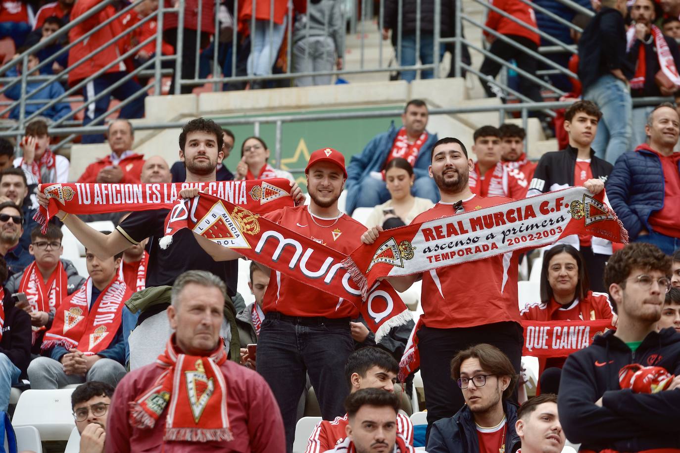 Las gradas del Enrique Roca en el partido del Real Murcia contra el ...