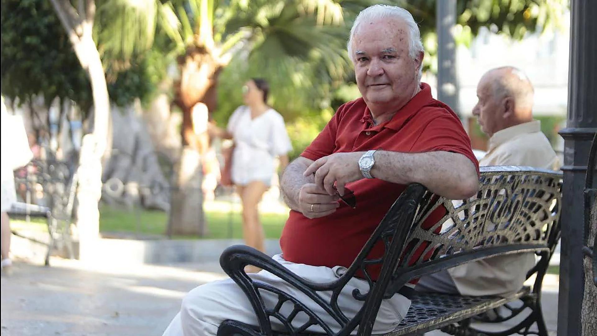 El arquitecto Simón Ángel Ros, la Hermandad Virgen de la Aurora y la ...