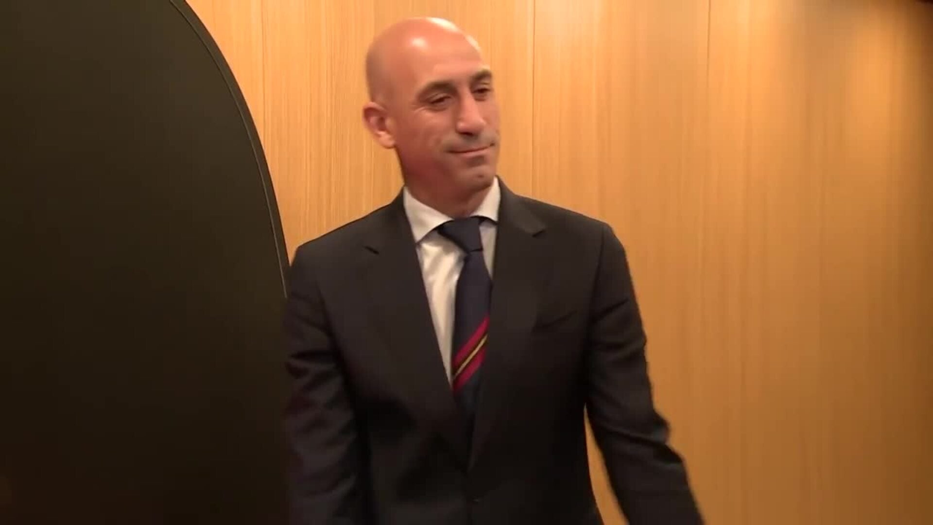 La Audiencia Nacional Abre Juicio Oral A Rubiales Por El Beso Y Las