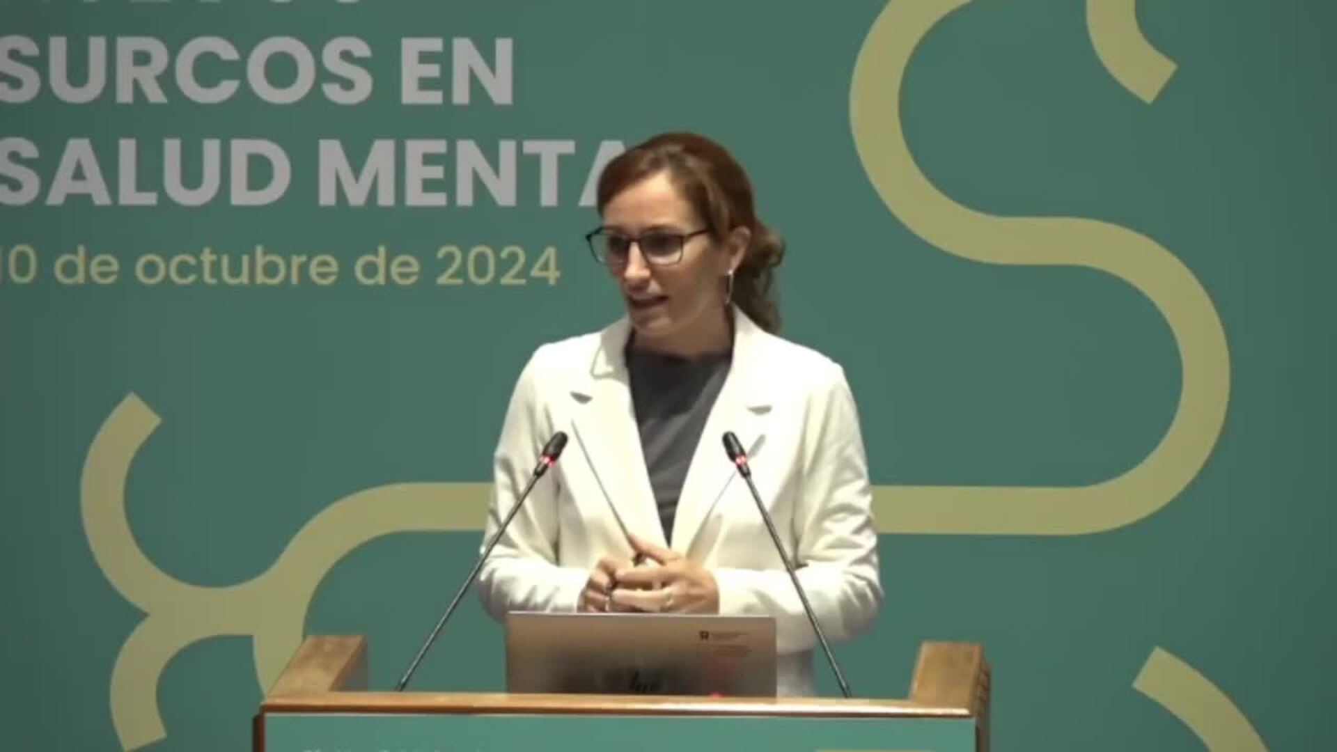 Mónica García carga contra la "era del agotamiento" y la 'idealización ...