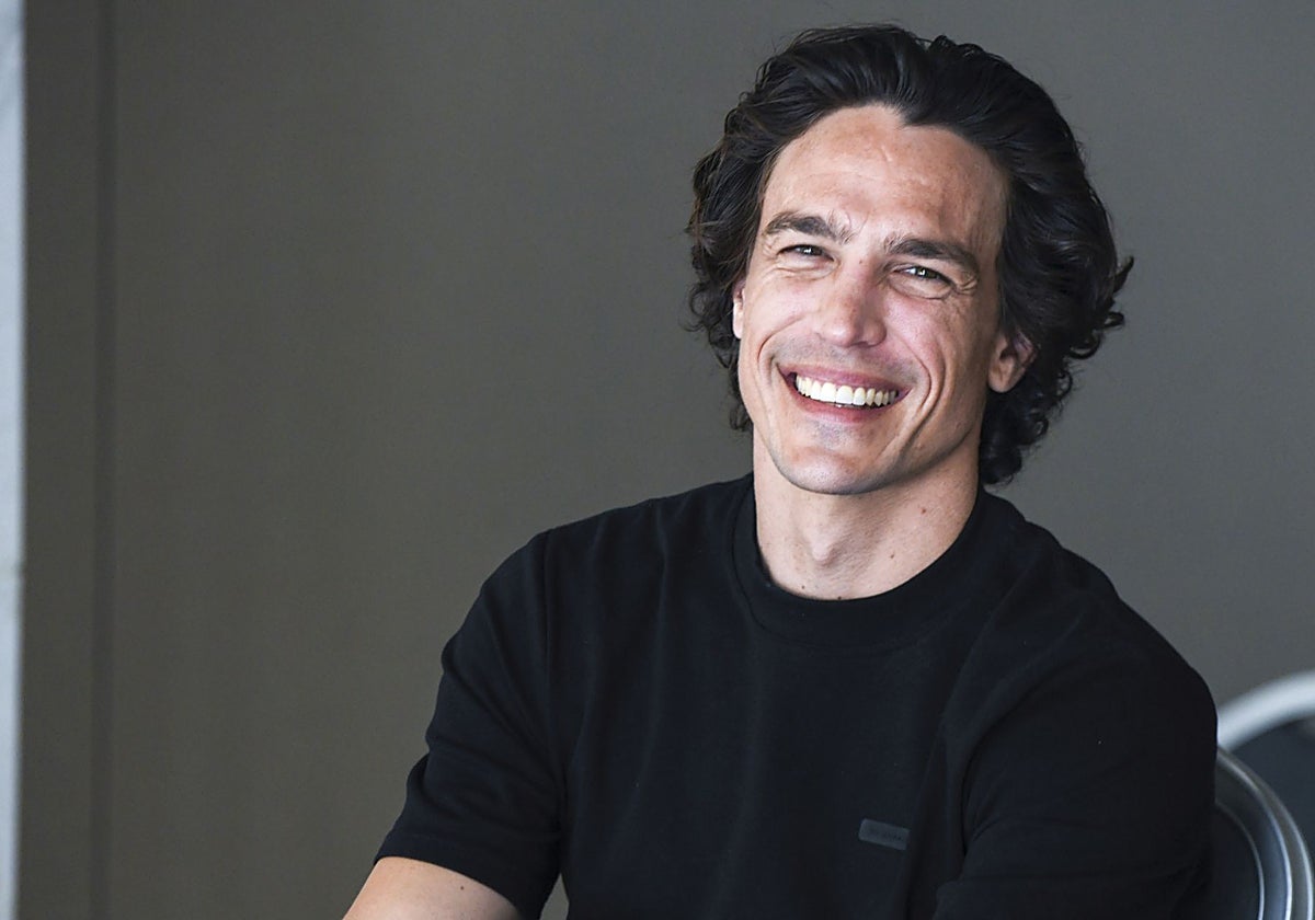 Steven John Ward: «Interpretar a Dracule Mihawk en 'One Piece' es como ...