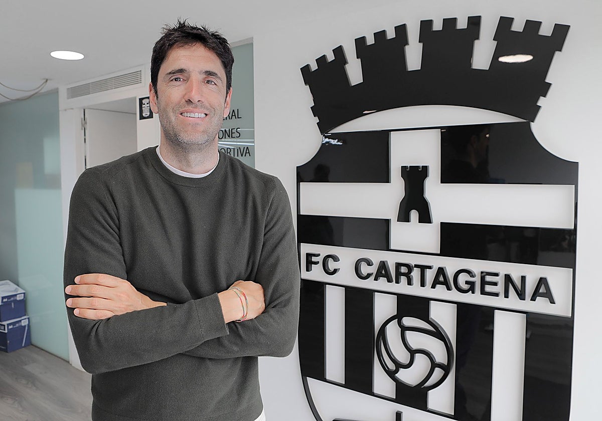 Iñigo Vélez renueva con el Cartagena | La Verdad