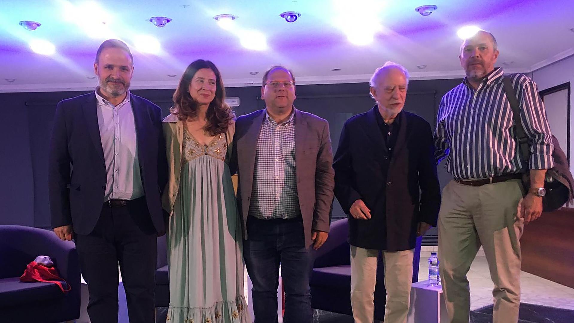 José María Merino y Ana Merino dan lustre a las letras en La Bañeza ...