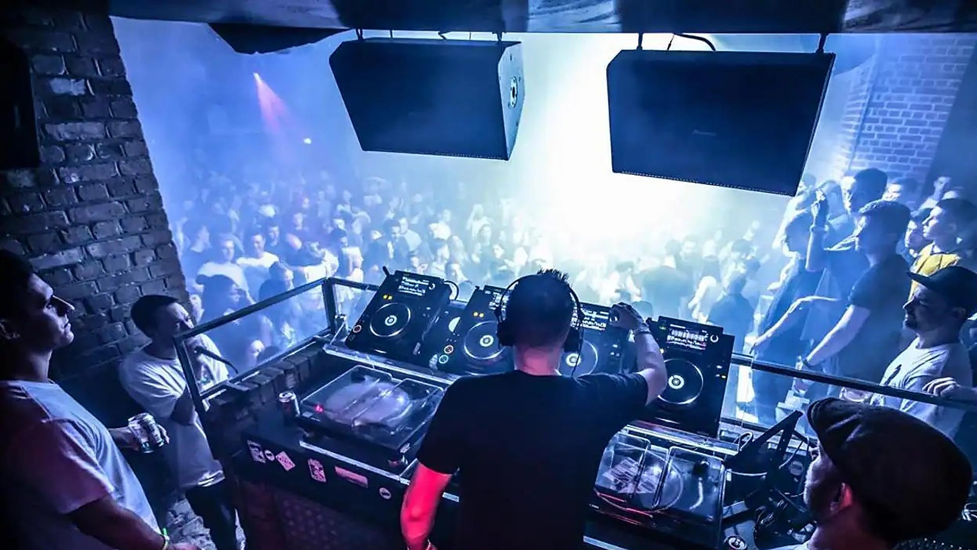 El PP pide al Ayuntamiento de León un plan de control de pubs y ...