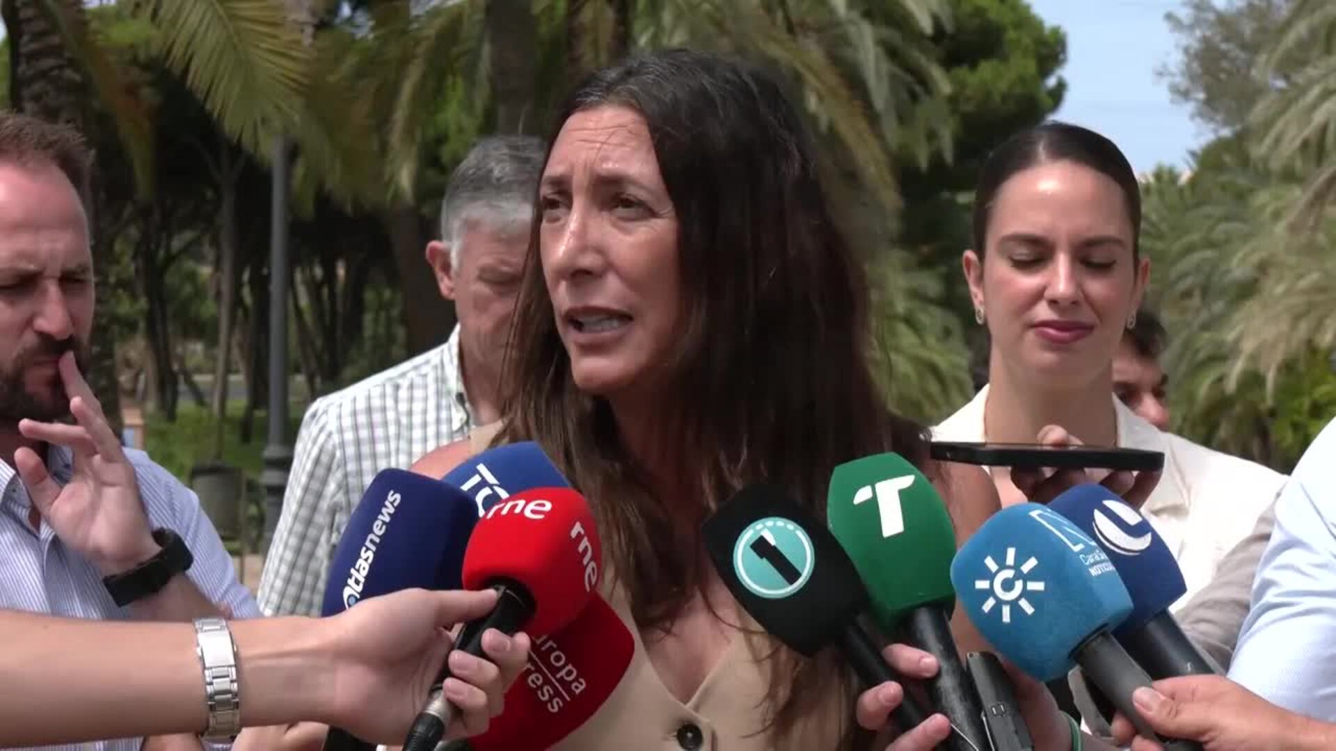 Junta acusa al Gobierno de querer "reventar" el sistema andaluz de protección de menores ...