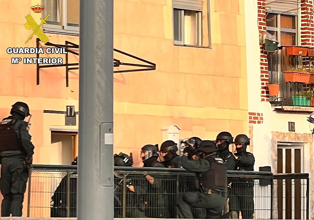 Desmantenlan un punto de venta de cocaína, hachís y cannabis en Astorga ...