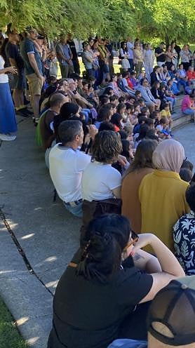 Más de 200 personas participan en el recital «Poesía del bosque» en la ...
