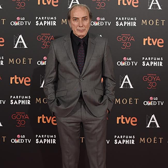 Muere a los 79 años Eusebio Poncela, actor de culto y chico Almodóva ...